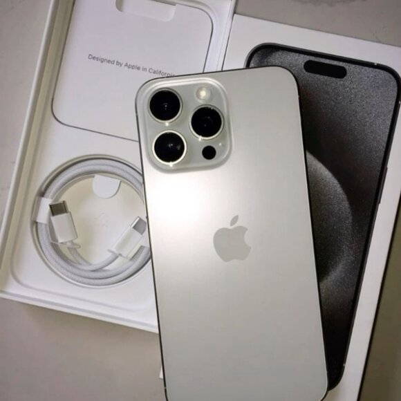 Apple | Cell Phones & Accessories | Iphone 4 Pro Max | Poshmark